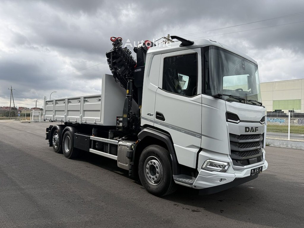 Novi DAF XF 480 kamion s ravnom platformom