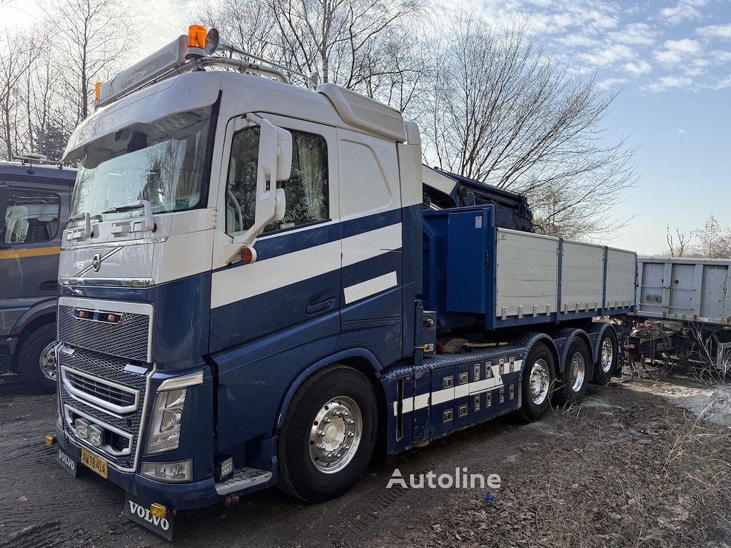 Volvo FH540 Palfinger 27 tm kamion s ravnom platformom