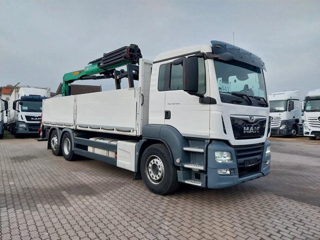MAN TGS 26.460 + Crane kamion s ravnom platformom