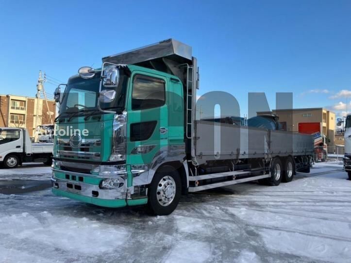 Hino PROFIA kamion s ravnom platformom