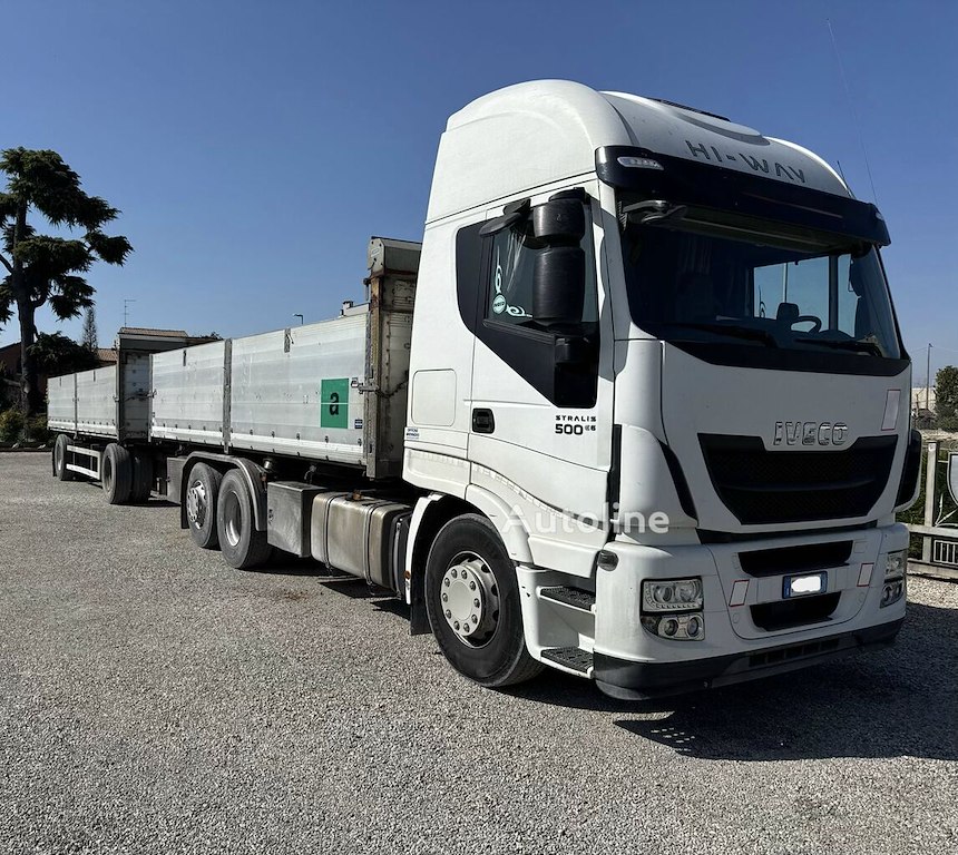 IVECO Stralis 500 kamion s ravnom platformom + prikolica sa ravnom platformom