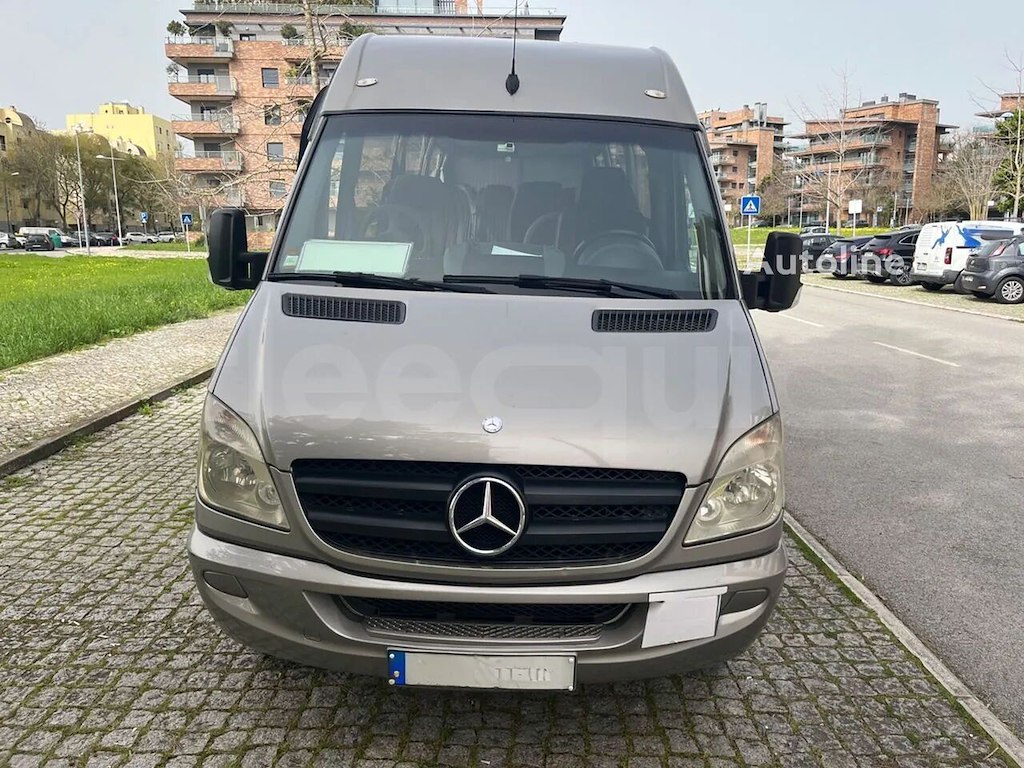 Prodaje se Mercedes-Benz 518 CDI putnički minibus na aukciji