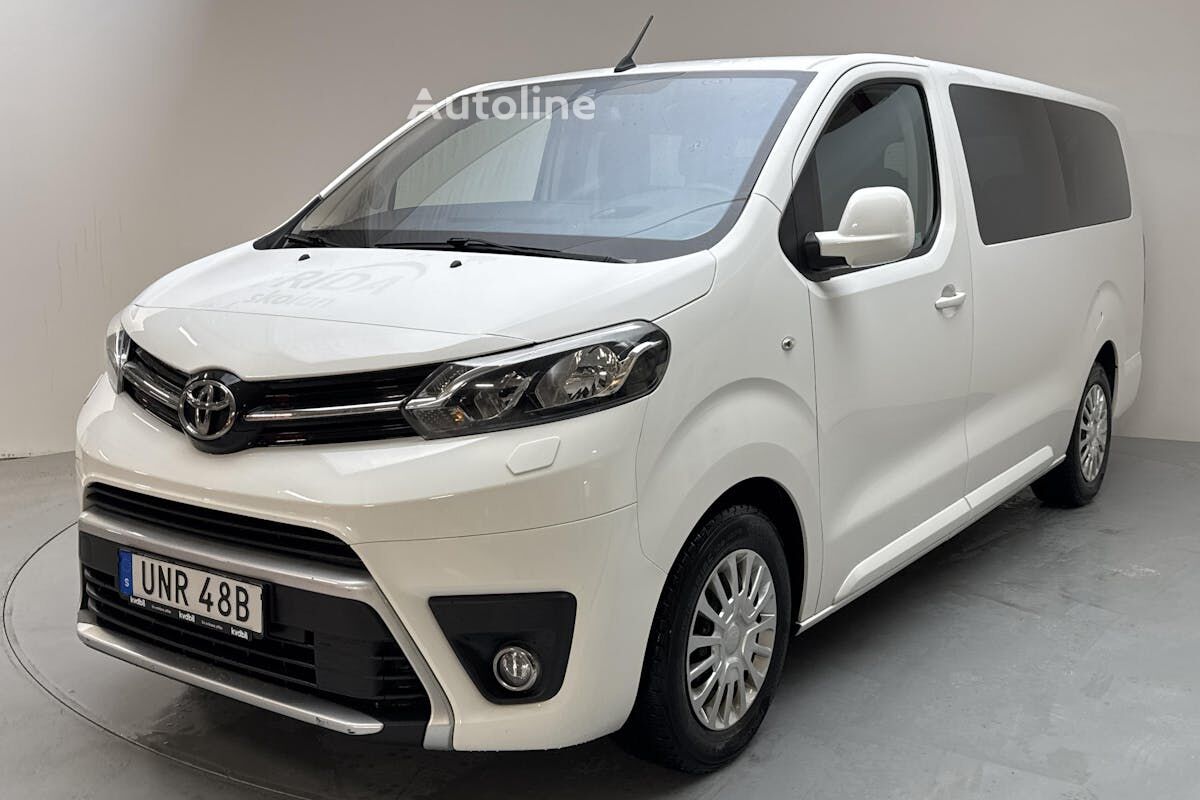 Prodaje se Toyota Proace putnički minibus na aukciji