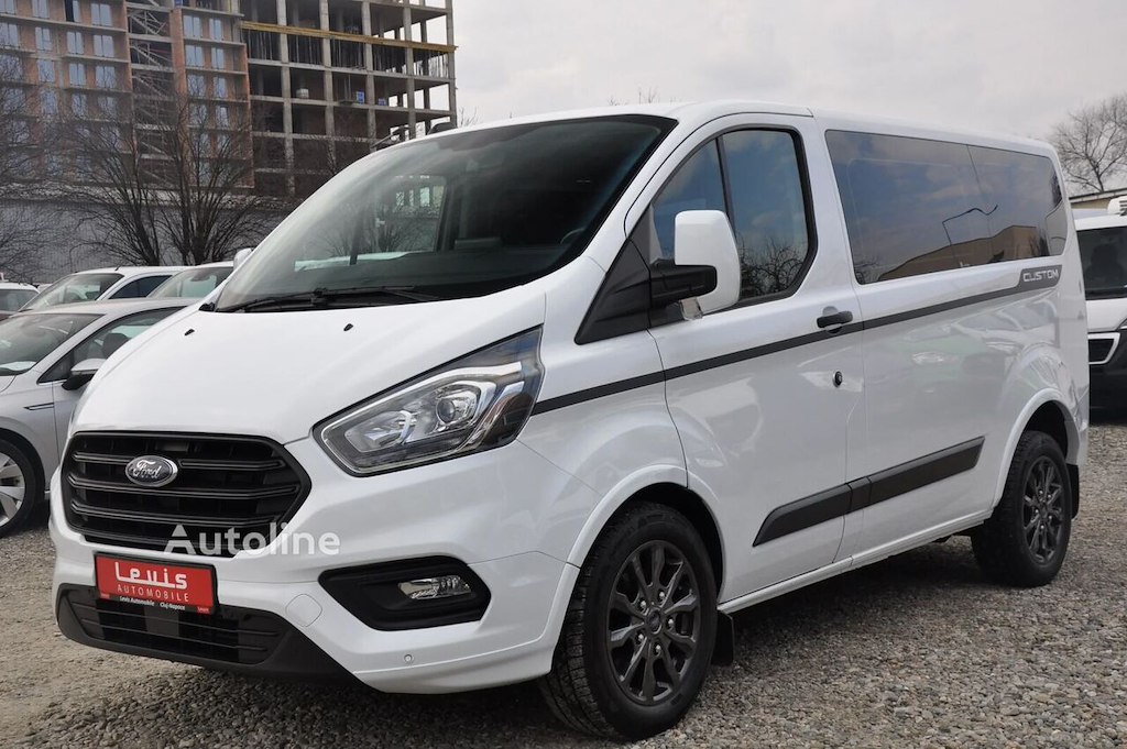 Ford Transit Custom putnički minibus