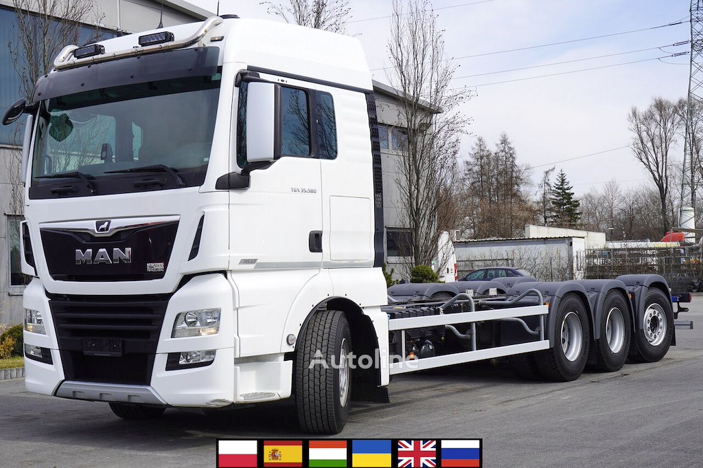 MAN TGX 35.580 8x4-4 / 830 cm chassis / steering axle / 260,000 km kamion šasija
