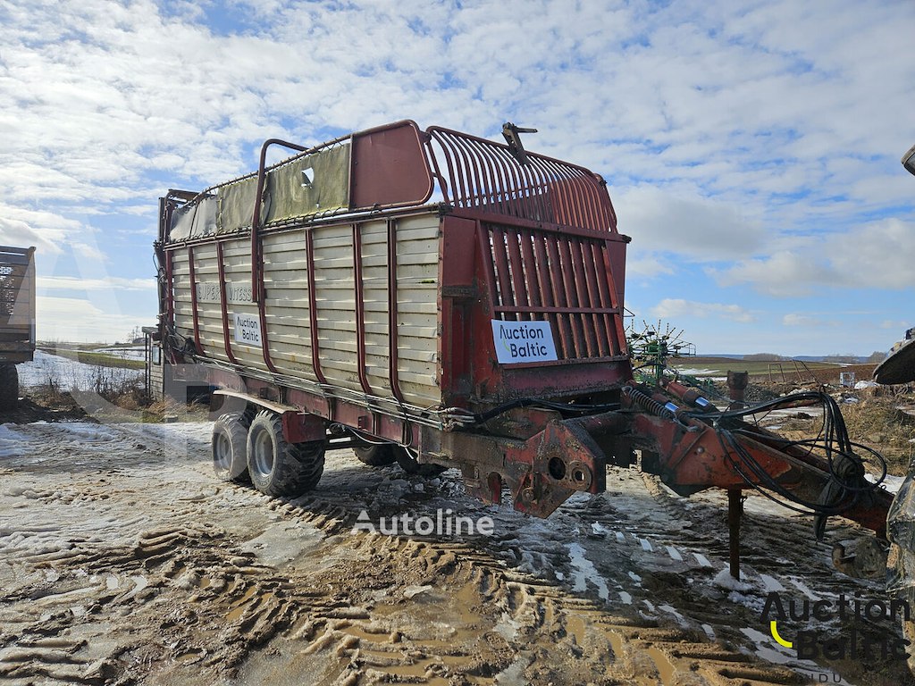 Prodaje se Super Vitise prikolicu kiper na aukciji