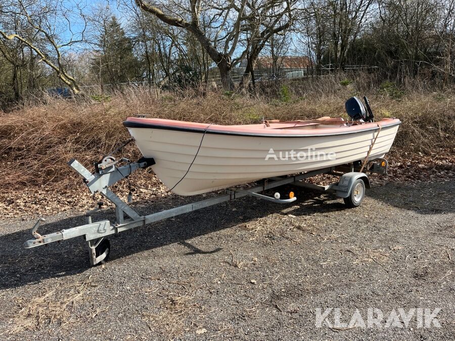 Prodaje se Båd med bådtrailer čamac na aukciji