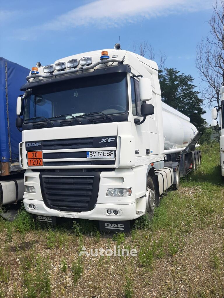 DAF XF tegljač + cisterna za goriva i maziva