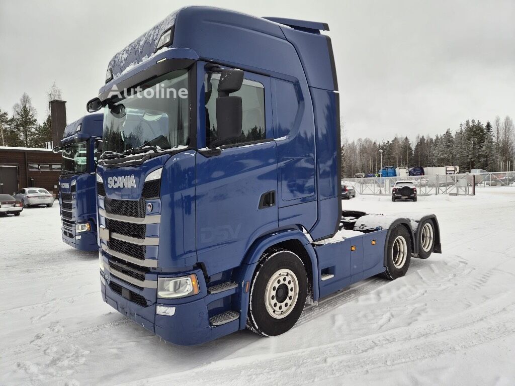 Scania S540 6x2 tegljač