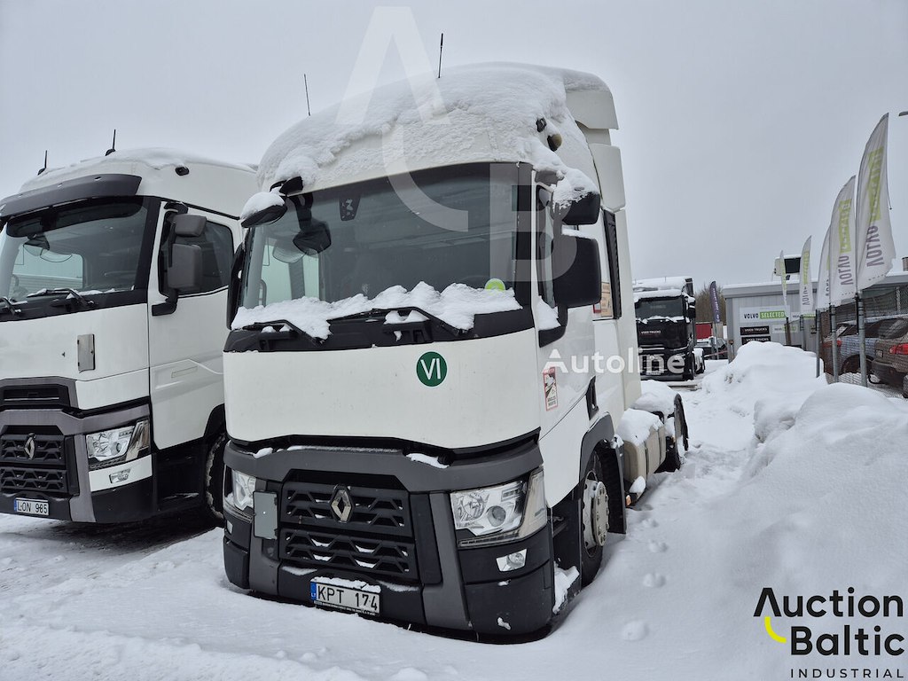 Prodaje se Renault T tegljač na aukciji