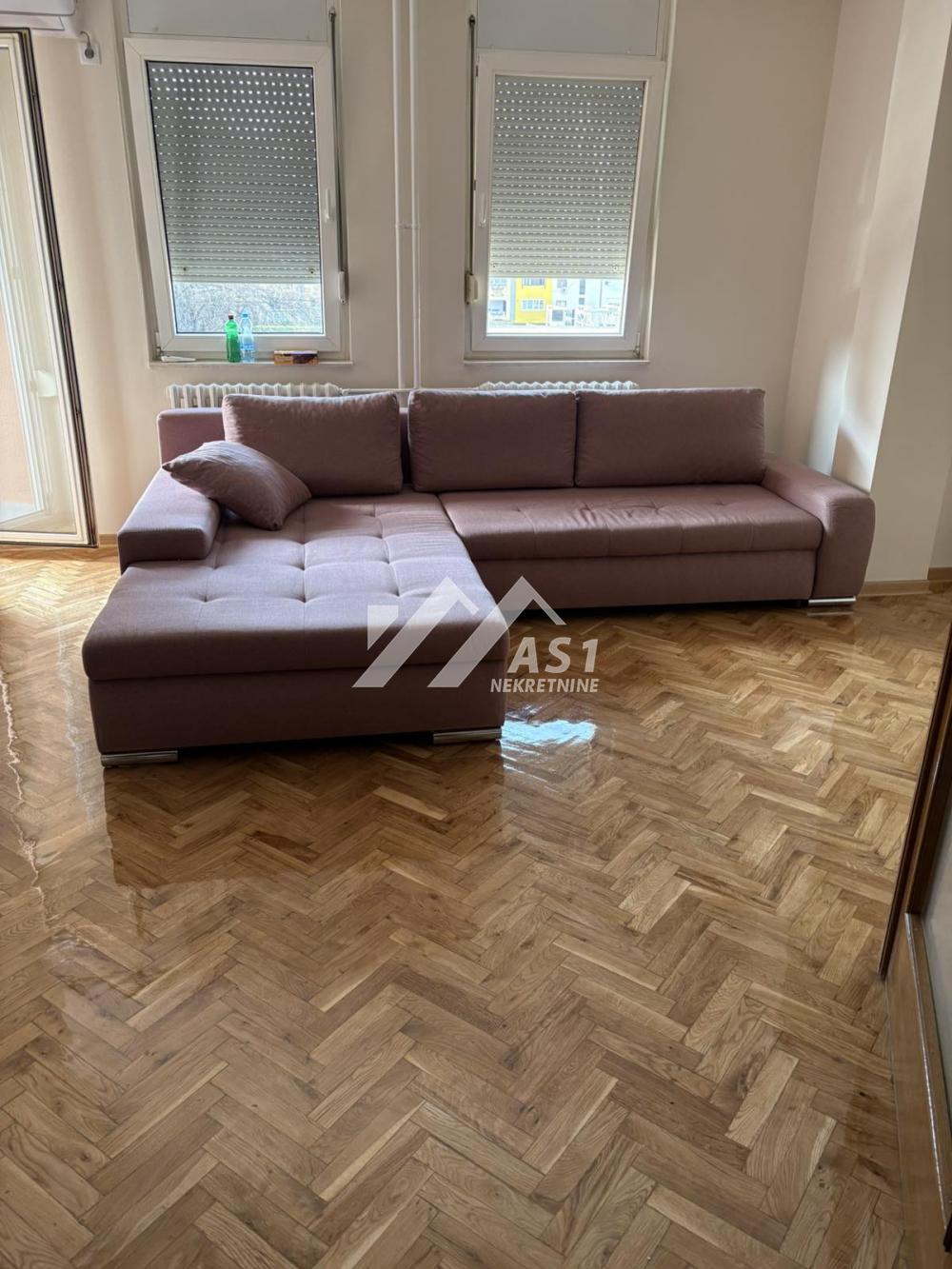 IZDAJE SE DVOSOBAN STAN NA DETELINARI-pet friendly ID#5970
600 €