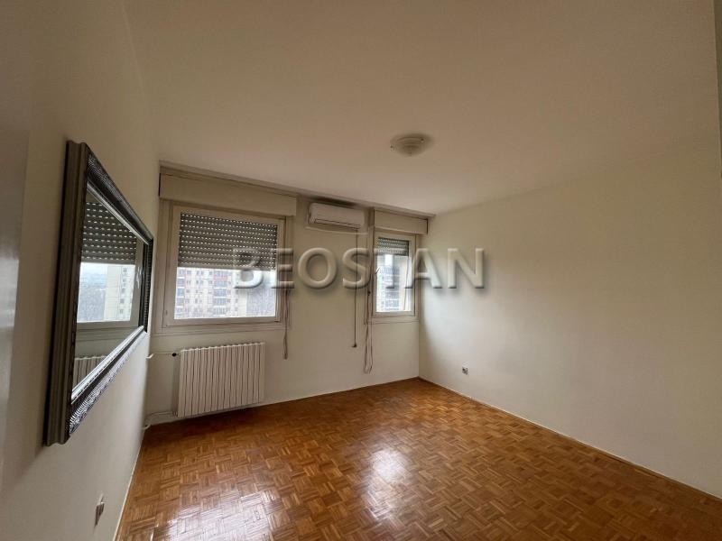 Novi Beograd - Blok 70a delta #66534
600 €