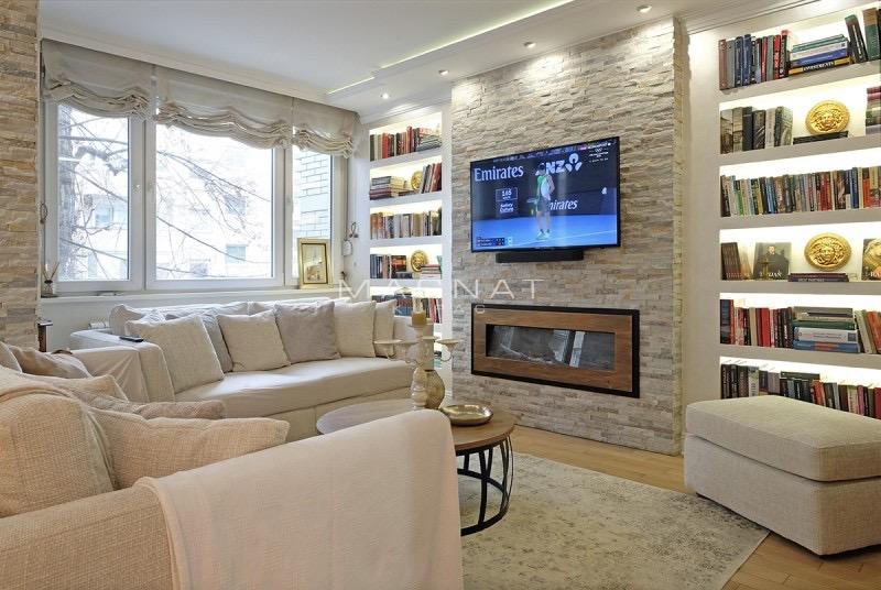 Vračar - Hram - pogled na park - extra lux ID#5539
388.000 €