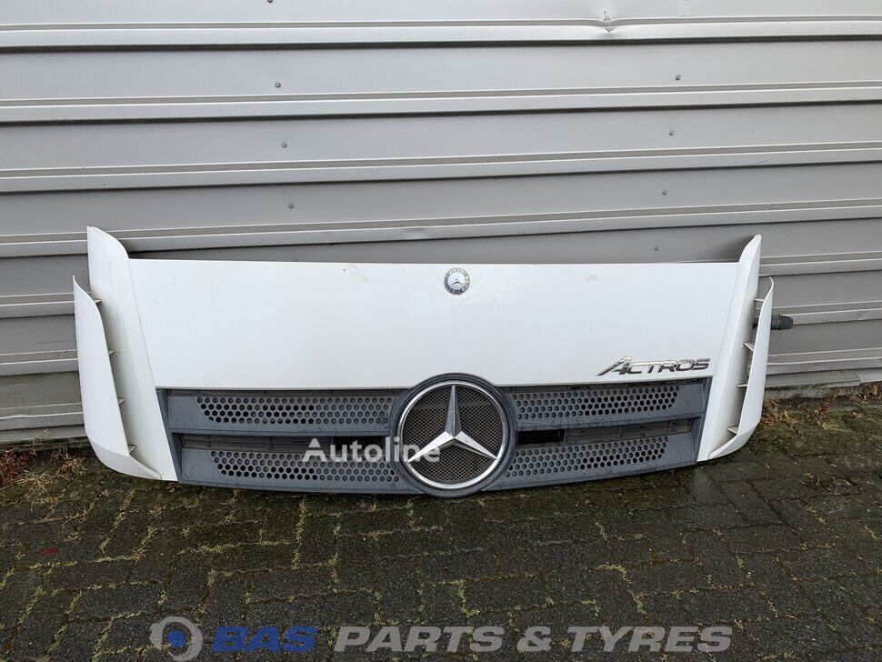 Mercedes-Benz Actros MP4 Front cover Mercedes A 960 750 04 09 oblaganje za kamiona