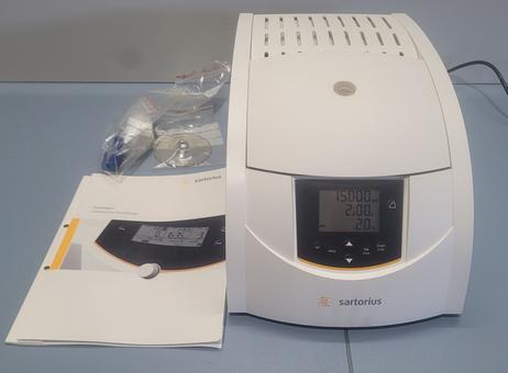 SARTORIUS CENTRISART A-14C hladnjača mikro laboratorijska centrifuga sa rotorom A1C za cevčice od 1,5/2 ml (1-14K SIGMA)