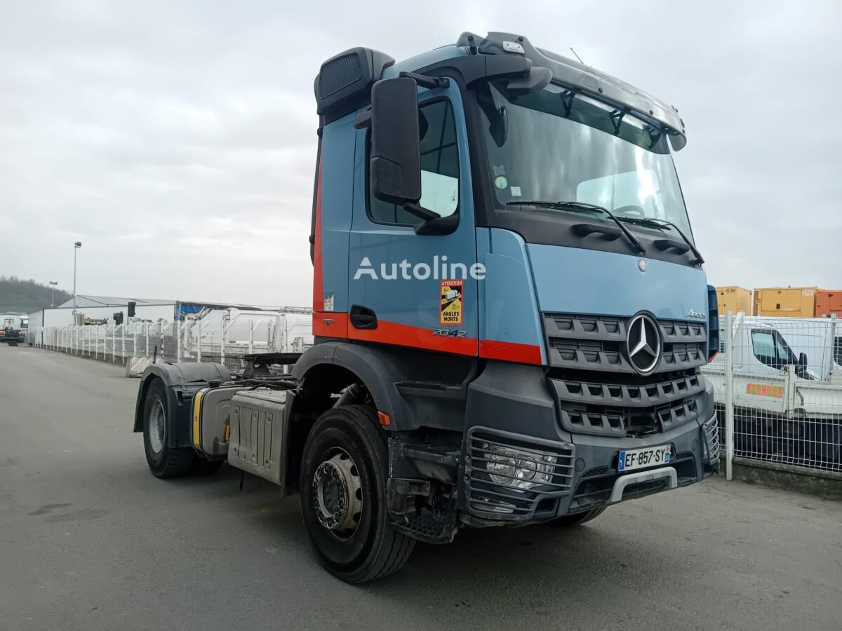 Mercedes-Benz Arocs 2042 tegljač