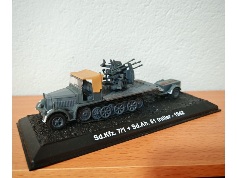 Sd.Kfz. 1942 1:72 - Vojna vozila Amercom + casopis!