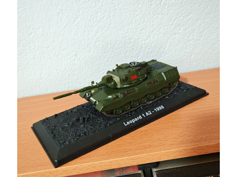 Leopard 1 A2 1998 1:72 - Vojna vozila Amercom!