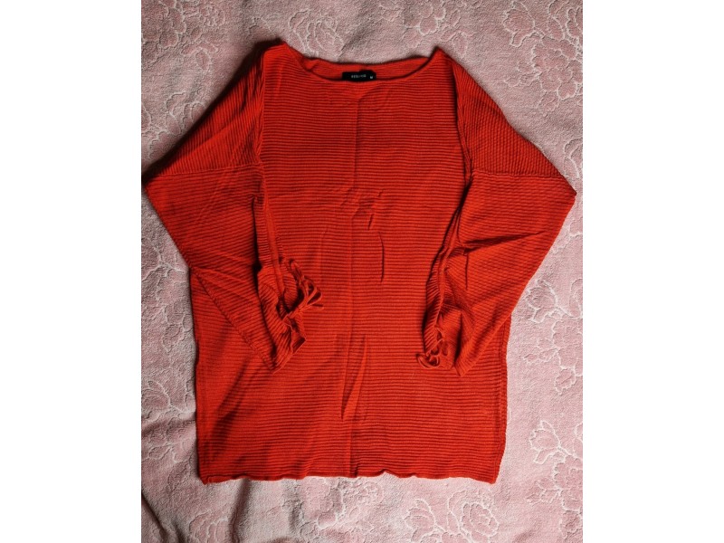 Reserved crvena rebrasta bluza M
