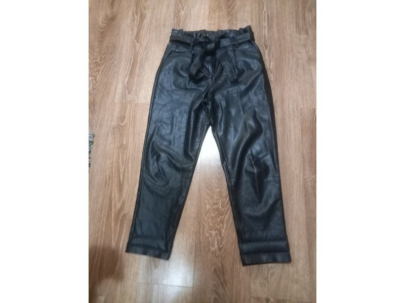 ATRATTIVO* SAVRSENE PANTALONE KOZA M 38-40