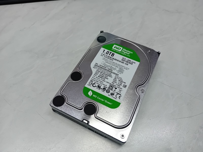 hard disk 1tb wd sataII ispravan malo radio