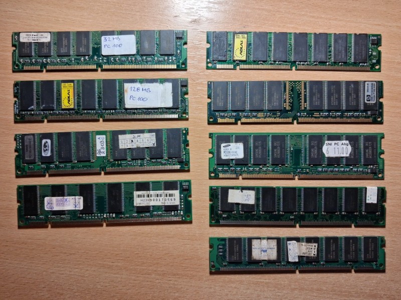 Sdram moduli - 8 komada (neispravni)