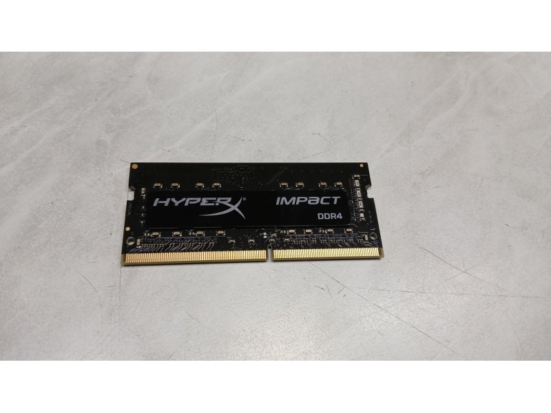 Kingston HyperX Impact 8GB DDR4 2400mhz ispravna