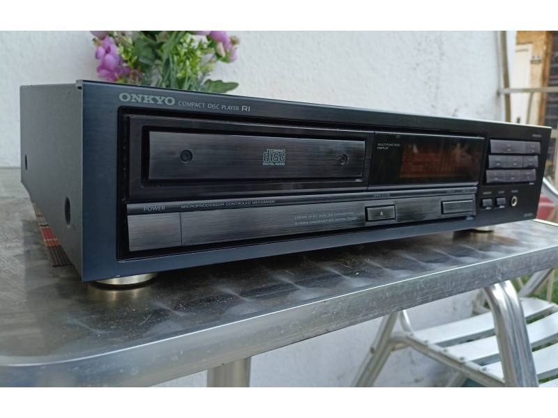 Onkyo DX-1400 2 x PCM61P - YM3433 KSS-150A / KSS-210A