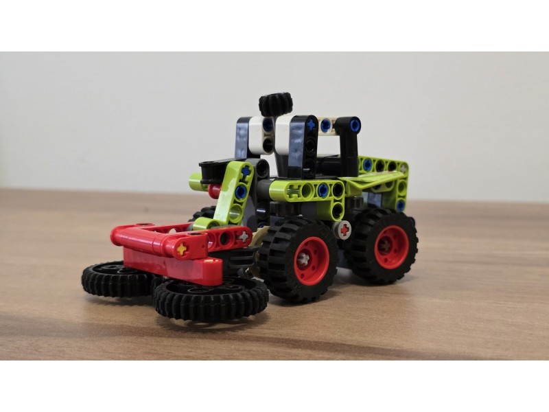 LEGO Technic Mini Traktor