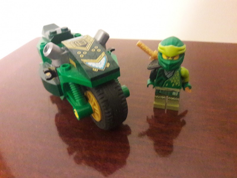 Lego Lloydov ulični nindža motor