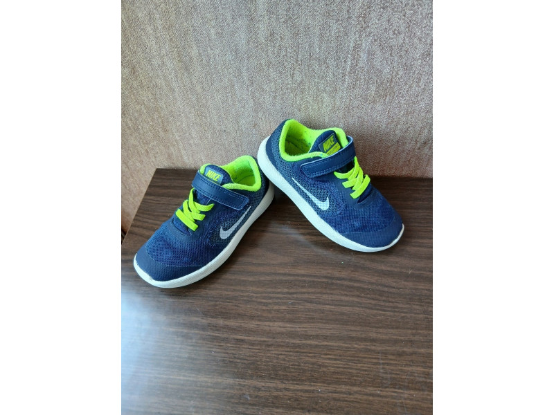 Patike Nike br. 26-16,5cm