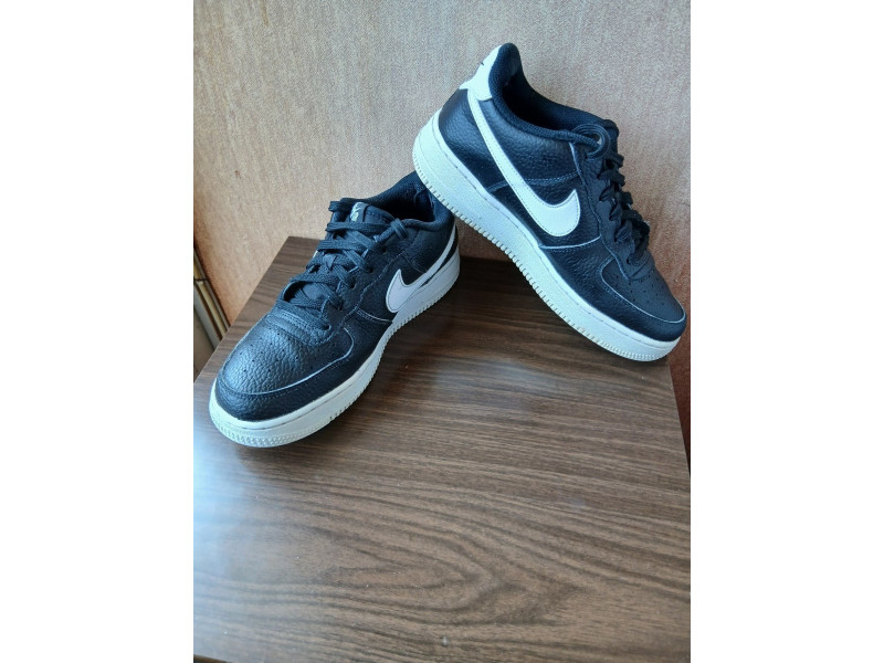 Patike Nike br. 39 -25cm.
