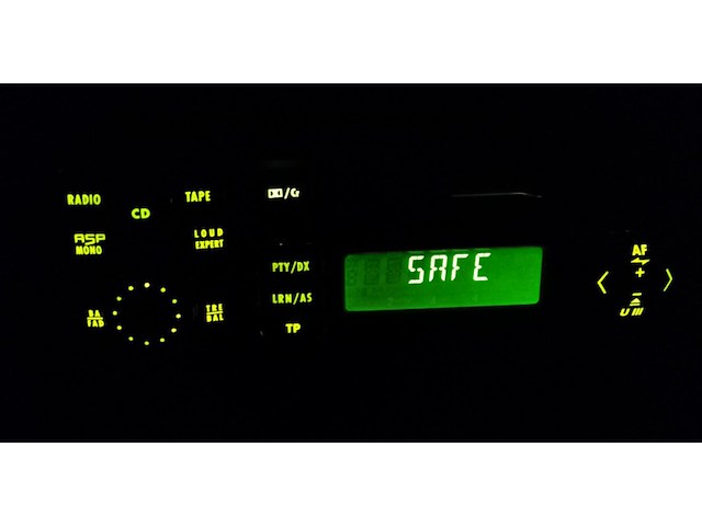 Auto radio kasetofon