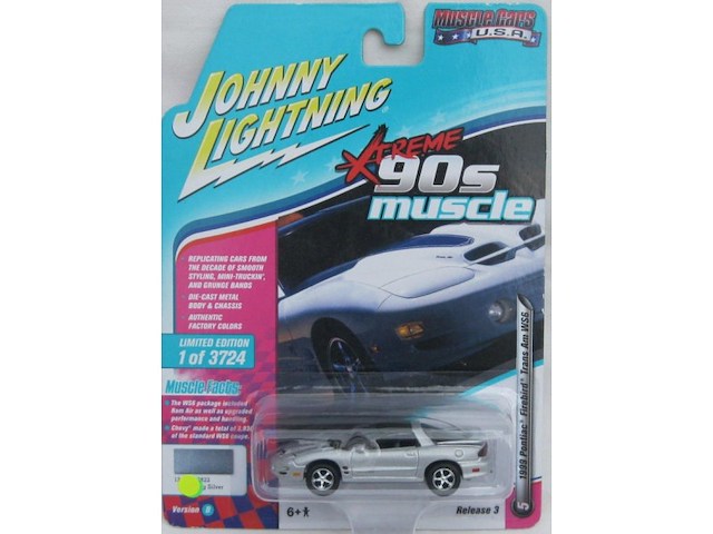 1:64 johnny lightning pontiac firebird `99 trans am