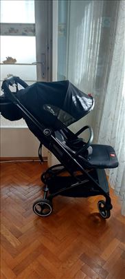 Prodaju se očuvana cybex kišobran kolica
