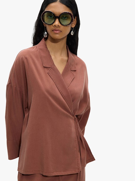 BLAZER-STYLE BLOUSE WITH OVERLAP