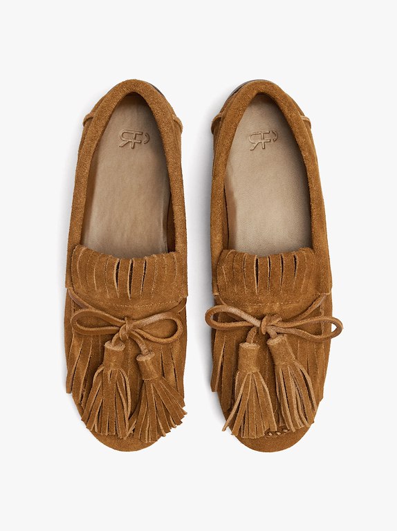LEATHER MOCCASINS WITH BOW AND TASSELS