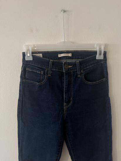 Levi’s 724 high rise straight, 27