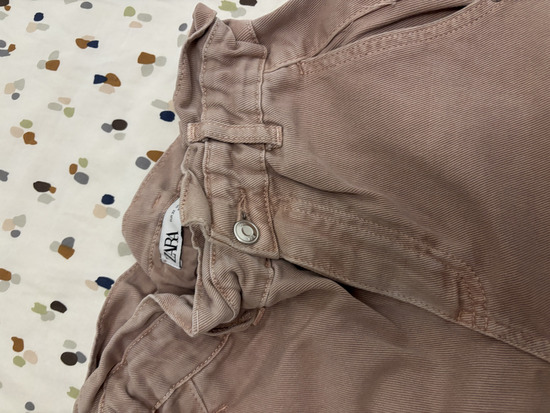 Zara roze pantalone 1200din NOVE 32vel