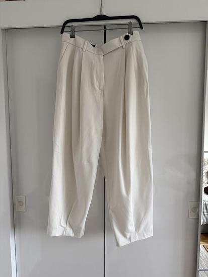 Zara bele pantalone