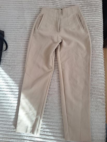 Zara pantalone