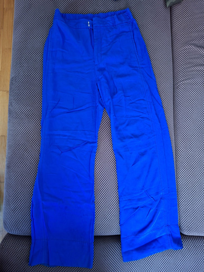 Zara elegantne kraljevsko plave pantalone