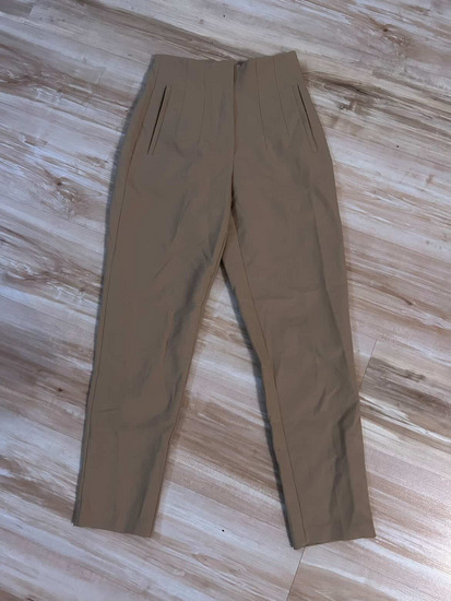 Zara pantalone