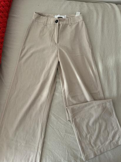 Pantalone krem Bershka