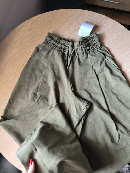 Zara pantalone