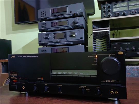 JVC AX-1100
