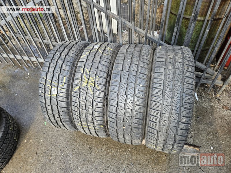 215-65-16C Michelin teretne gume za kombi vozila kao nove