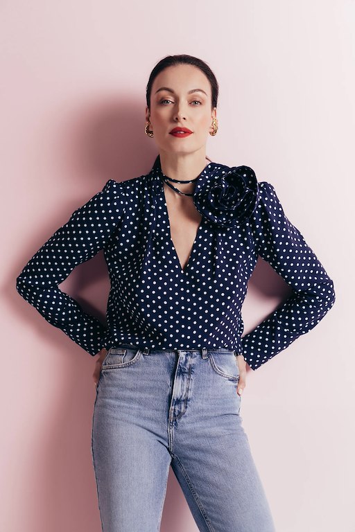 100% Viscose blouse with flower detail in navy blue