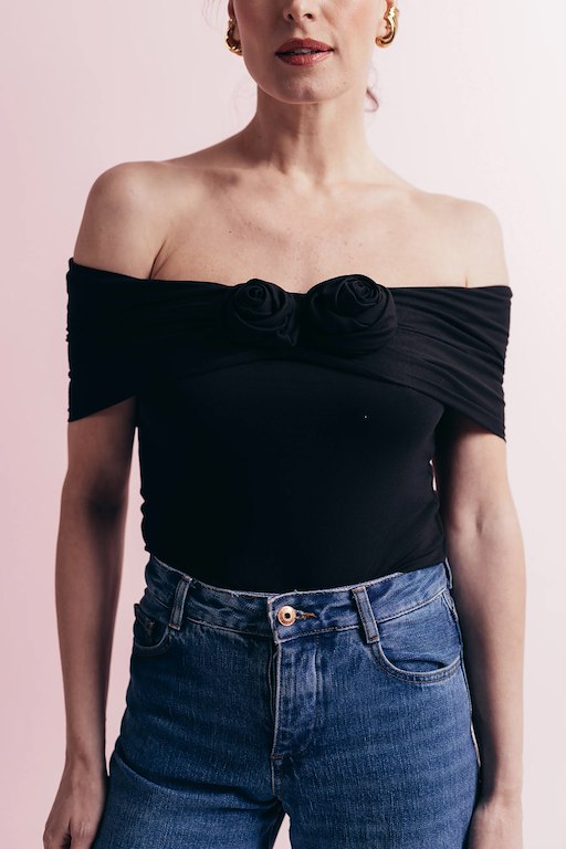 Viscose blouse with exposed shoulders and flower detail