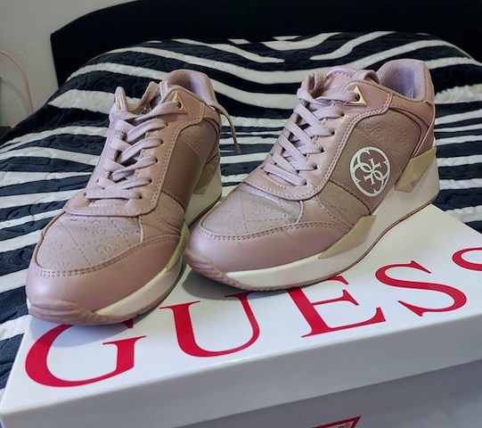 Guess patike 37